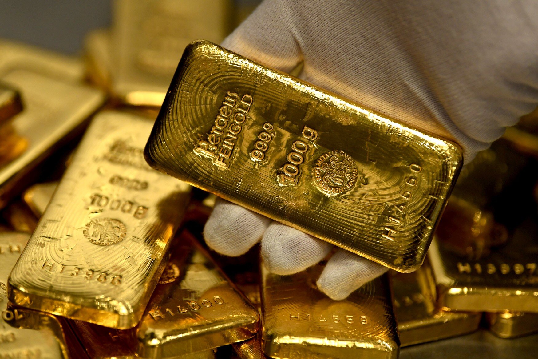 Top 10 Reasons Why Gold is a Great Investment - AU Bullion Canada