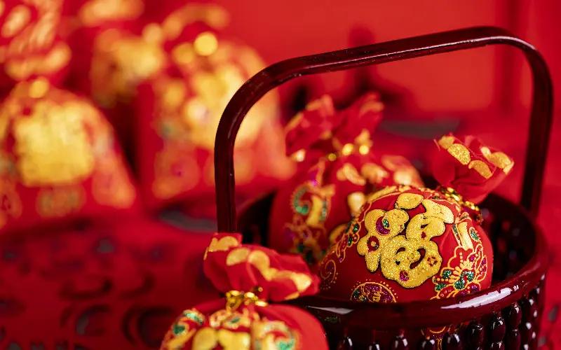 Why Gifting Gold During the Chinese Lunar New Year is a Cherished ...